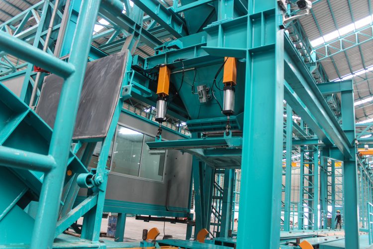 Final Installation carousel system with segment mould and handling ...